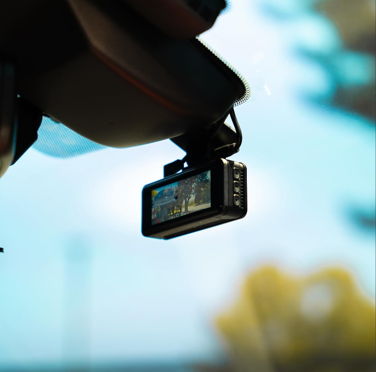 Revolutionizing Driving Safety Exploring the Wireless Dash Cam